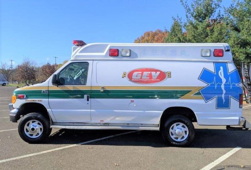 2005 Ford E-350 Type II Ambulance 4×4 – McCoy Miller – #2399 | Global ...