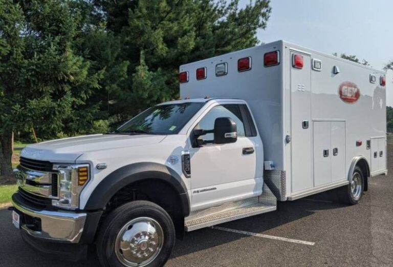 2024 Ford F-550 Type I Ambulance for Sale 4×4 - Global Medic