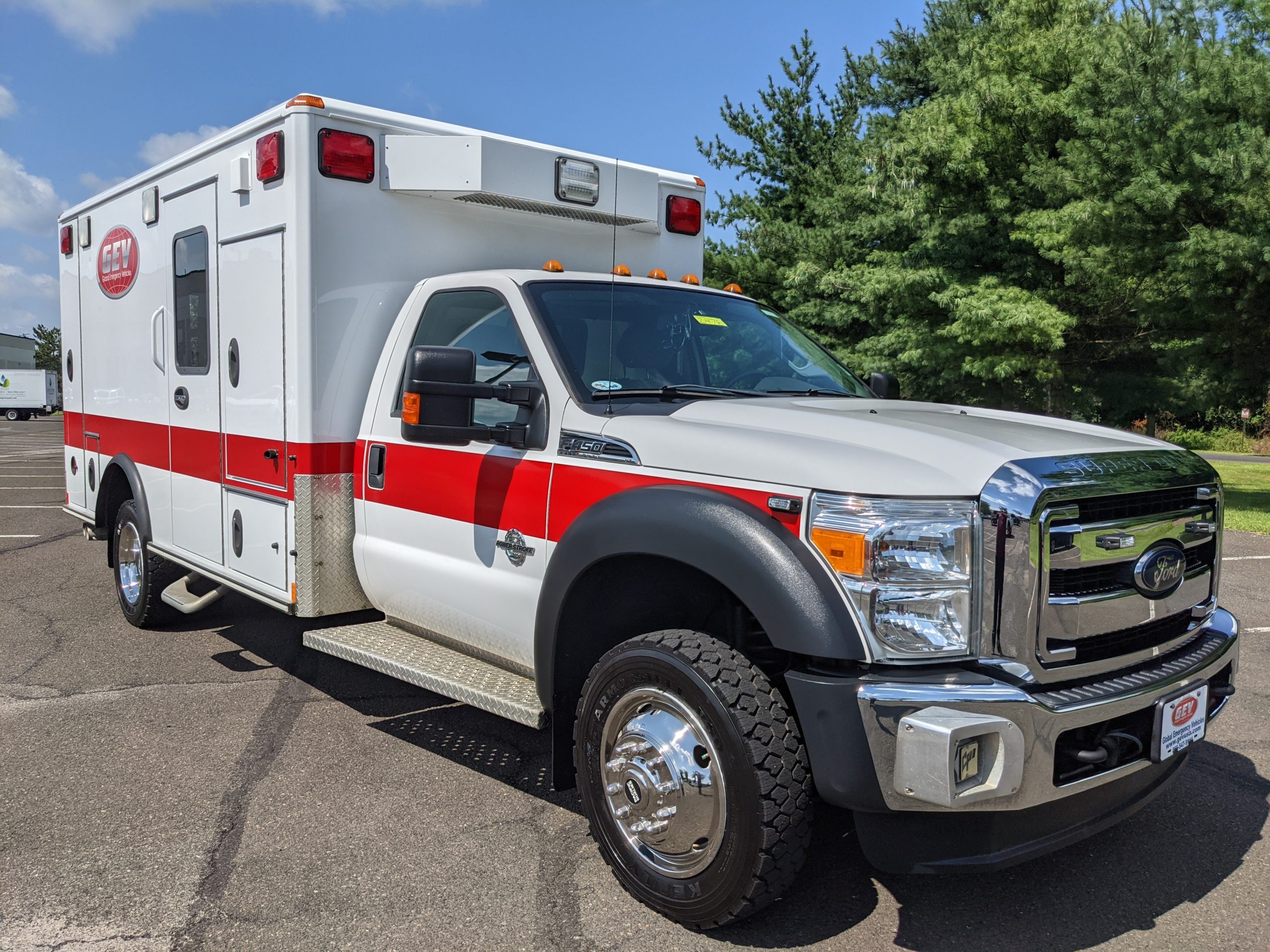 Ford F-450 Type I Ambulance 4×4 – Wheeled Coach – #2476 Sold