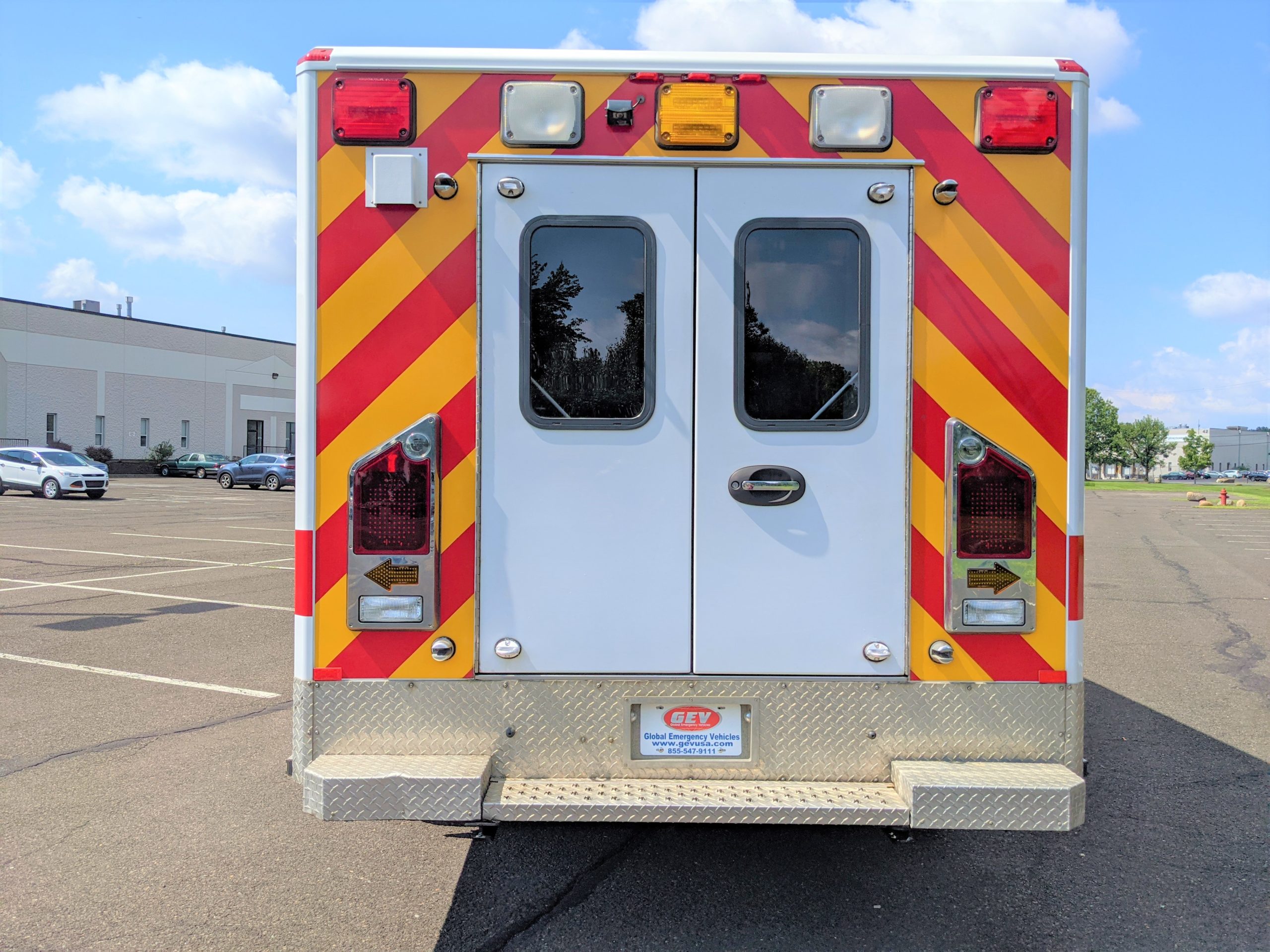 Ford F-450 Type I Ambulance 4×4 – Wheeled Coach – #2476 Sold