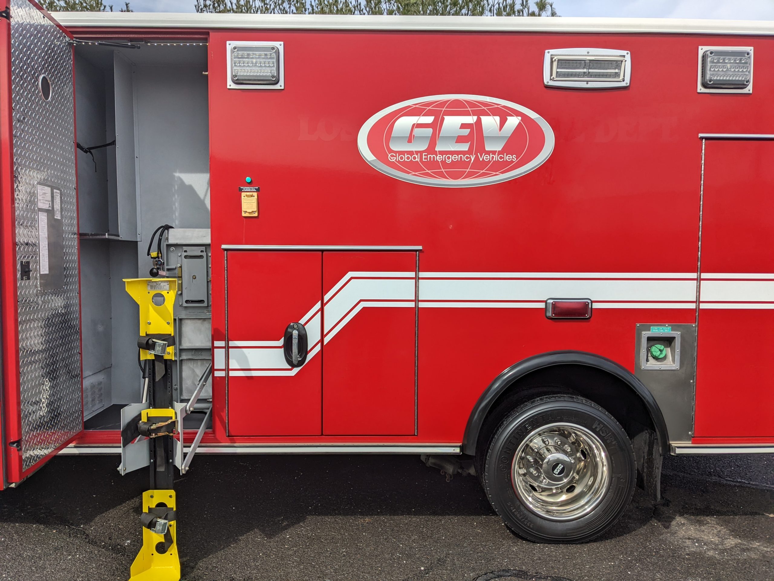 2011 Ram 4500 Type I Ambulance 4×4 – Wheeled Coach – #2495 | Global ...
