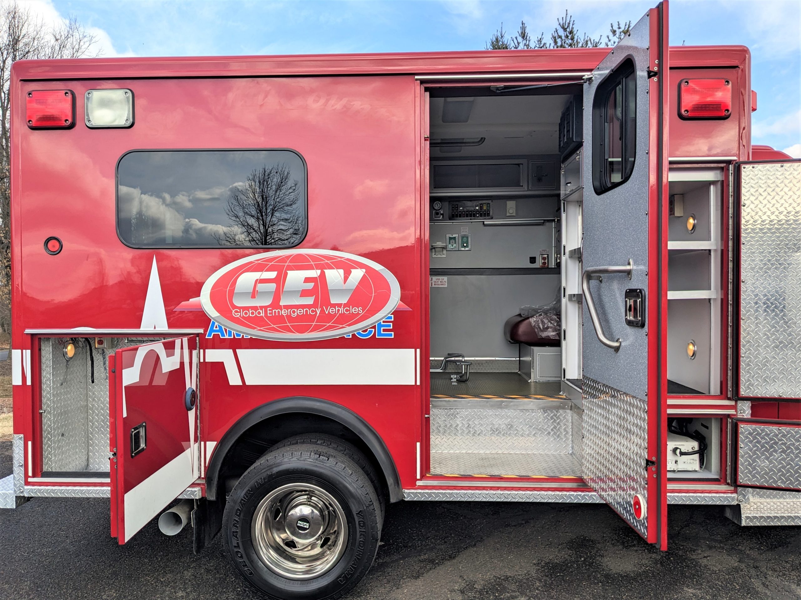 2008 GMC K3500 Type I Ambulance 4×4 – McCoy Miller – #2562 | Global ...