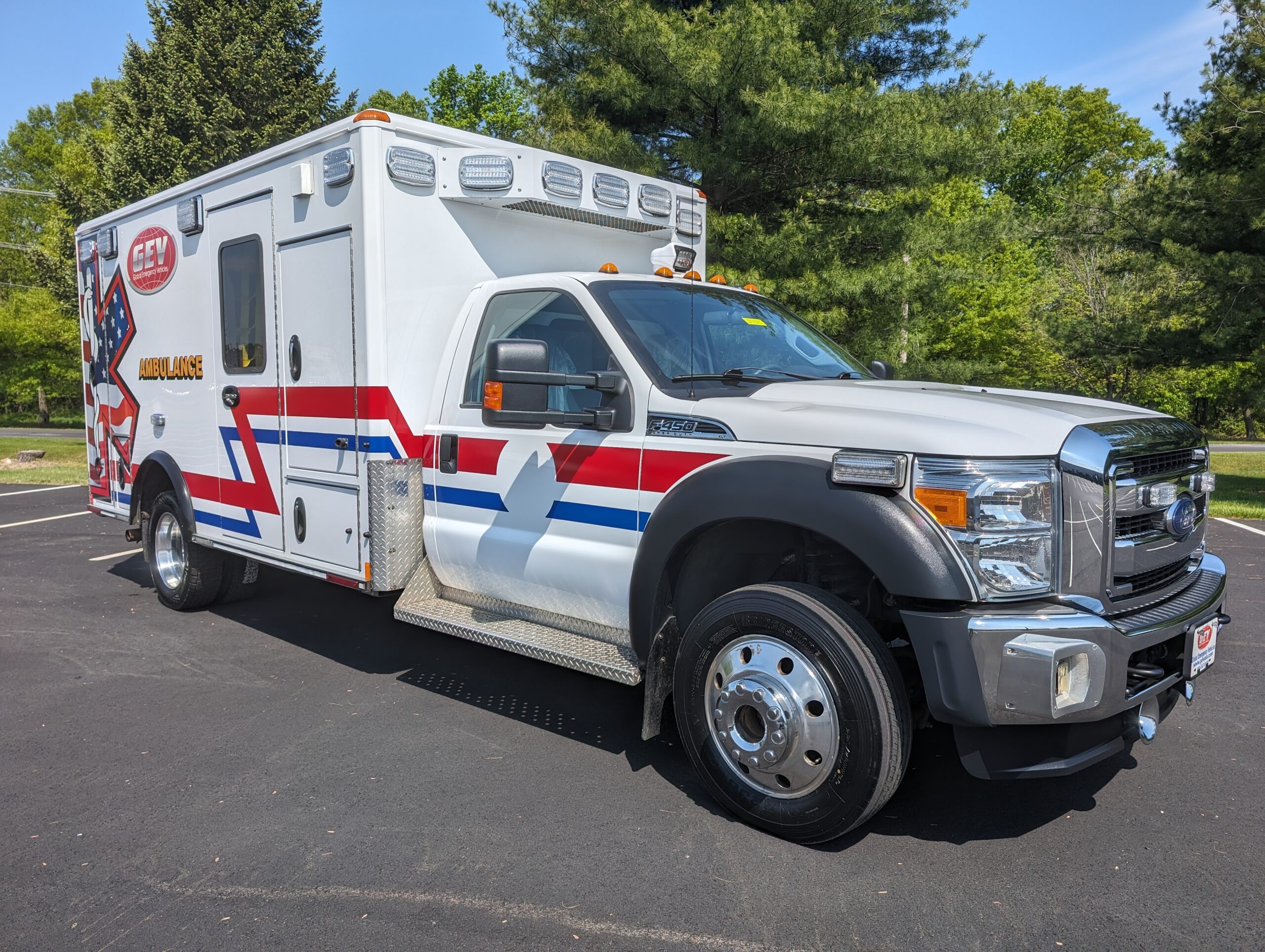 2015 Ford F-450 Type I Ambulance 4×4 - Wheeled Coach