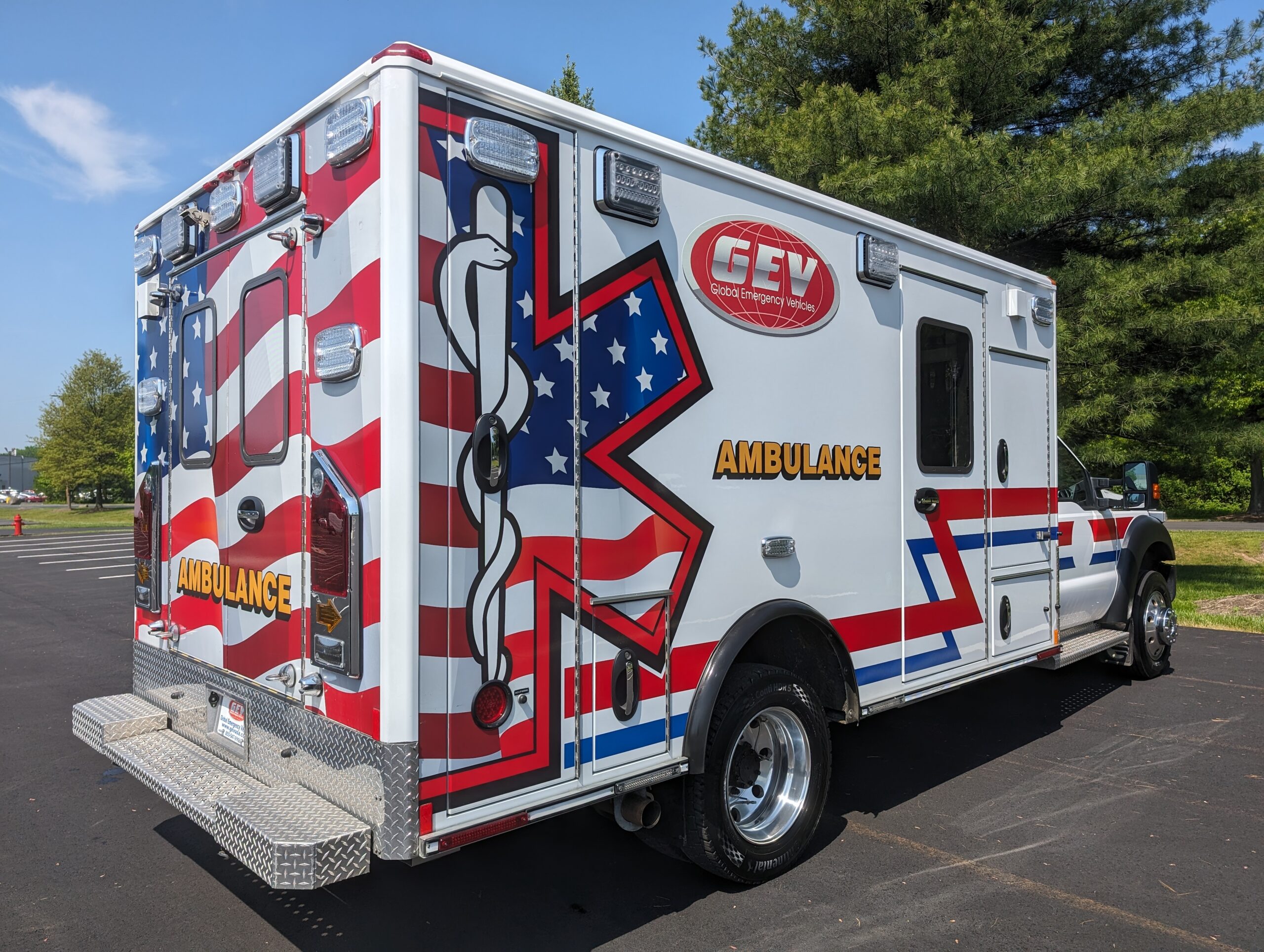 2015 Ford F-450 Type I Ambulance 4×4 - Wheeled Coach