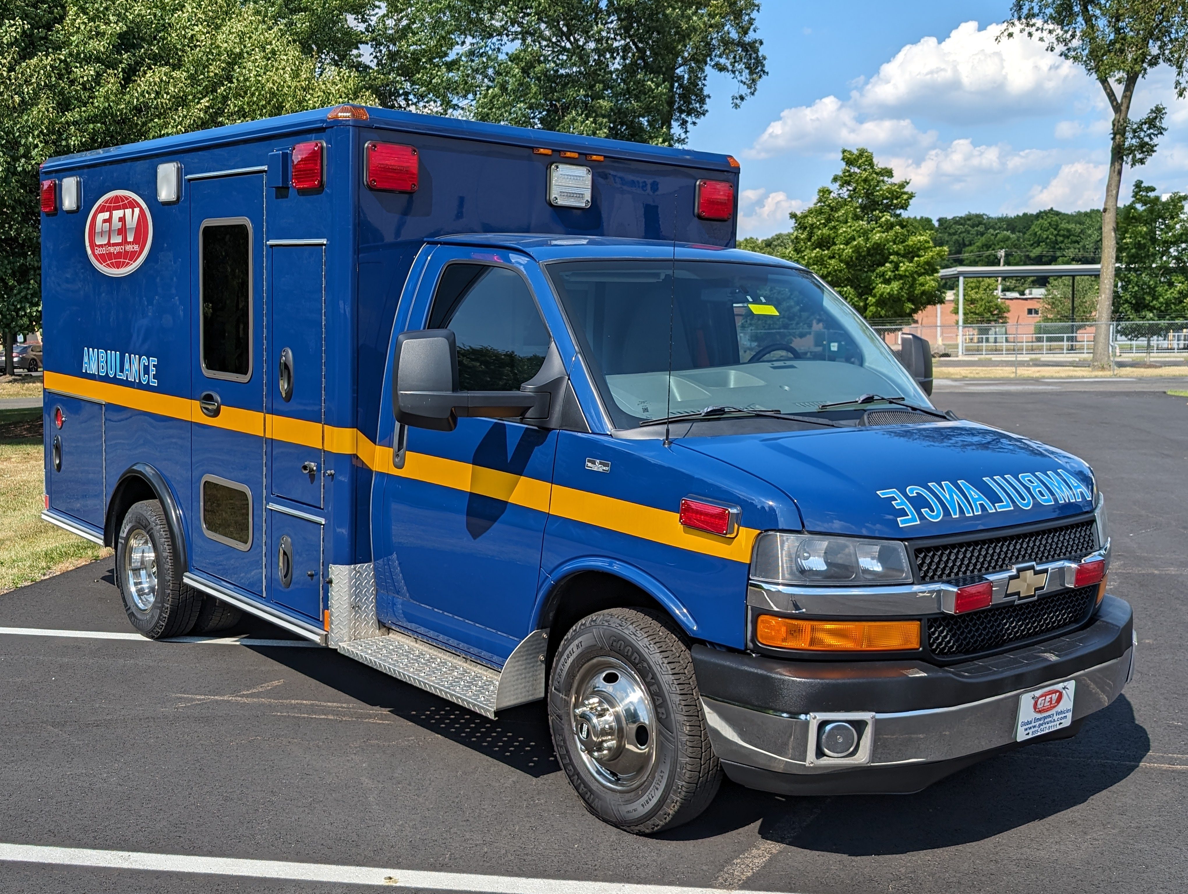 2011 Chevrolet G3500 Type III Ambulance - Wheeled Coach