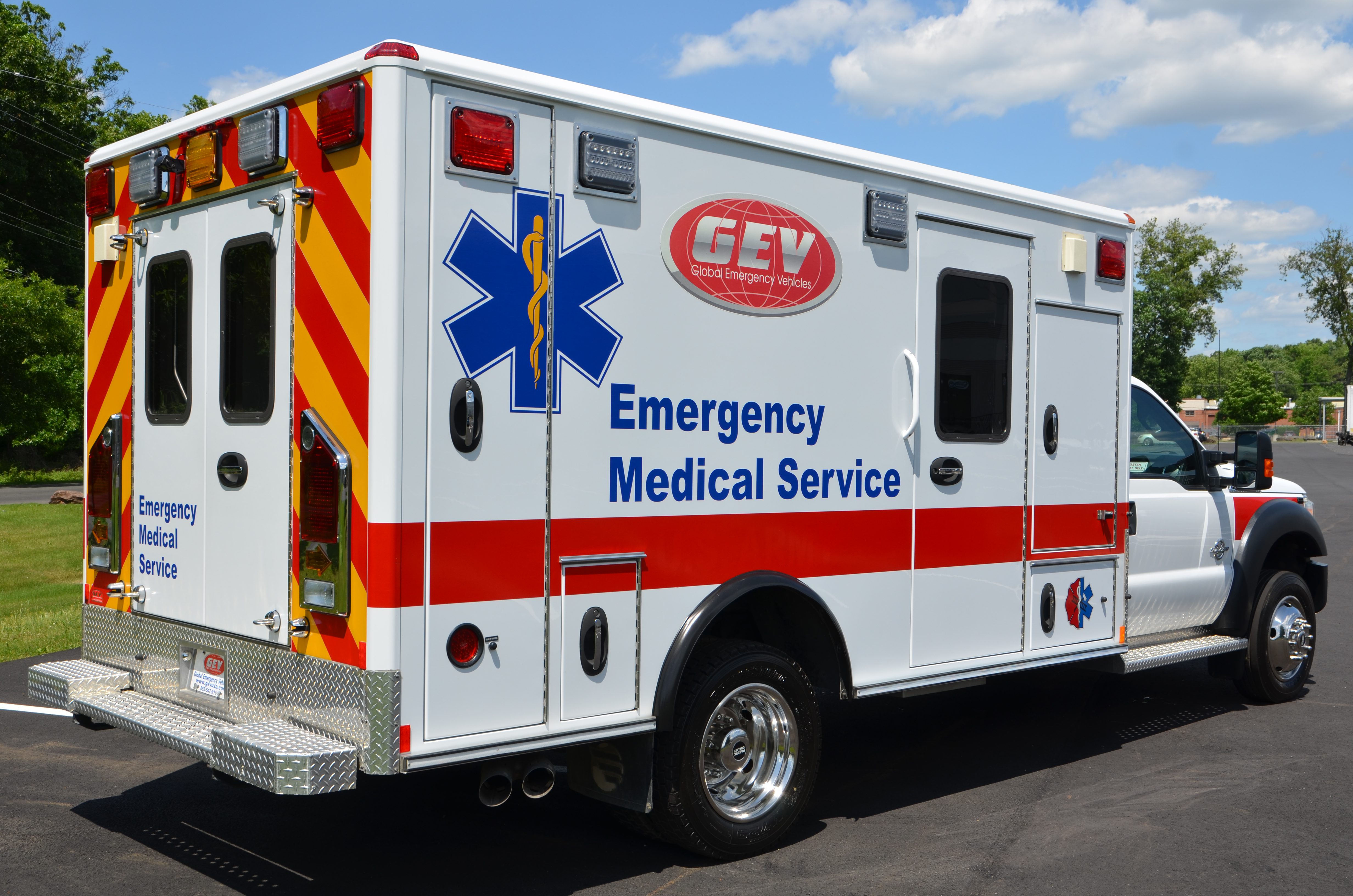 2013 Ford F-450 Type I Ambulance 4×4 – Wheeled Coach – #2718 Sold