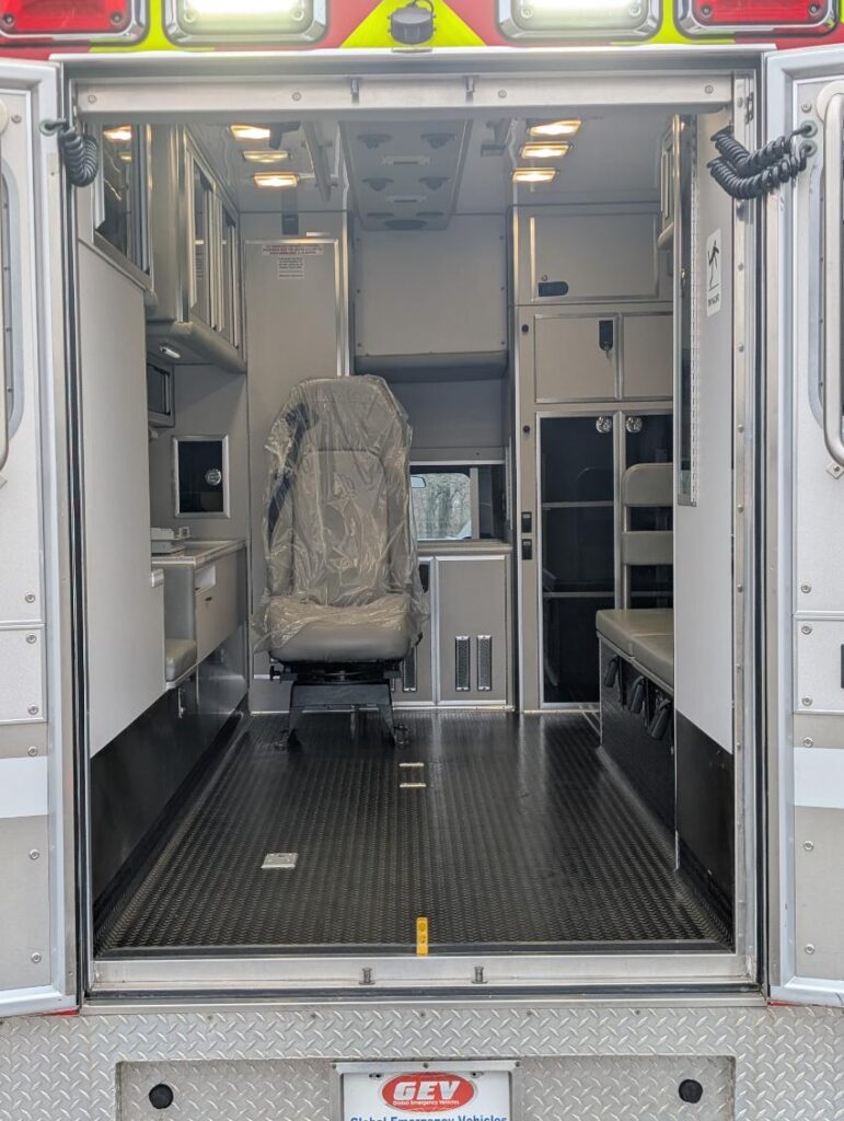 2014 Ford F-550 Type I Ambulance 4×4 -Life Line- #2945 | Global ...