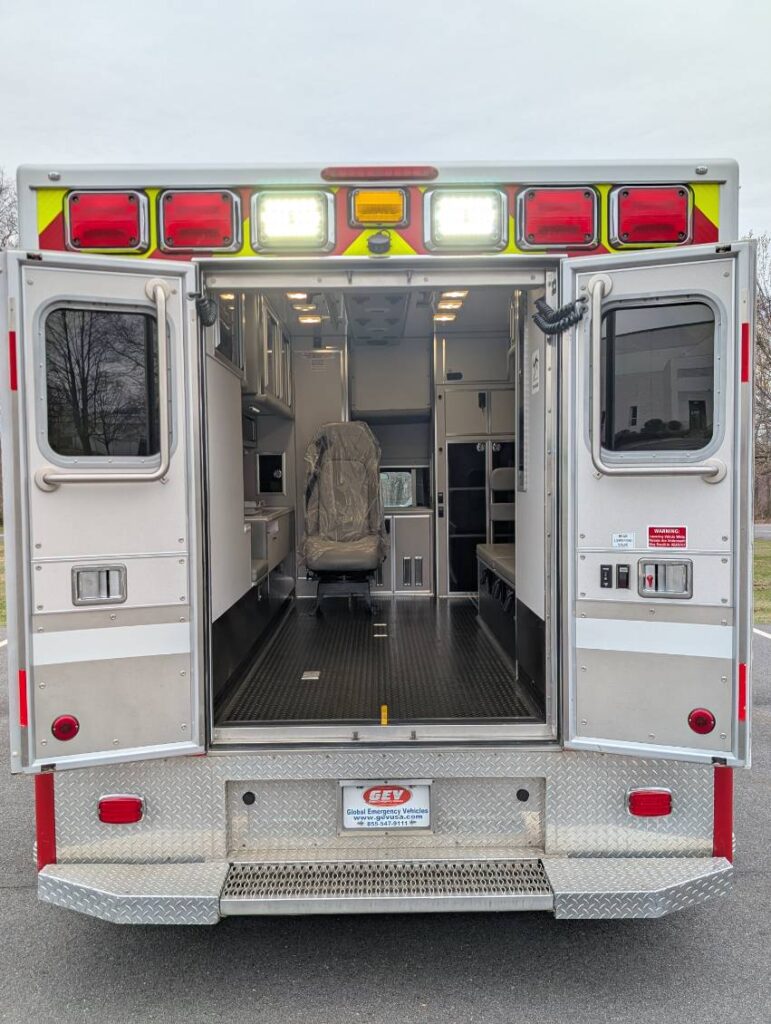 2014 Ford F-550 Type I Ambulance 4×4 -Life Line- #2945 | Global ...
