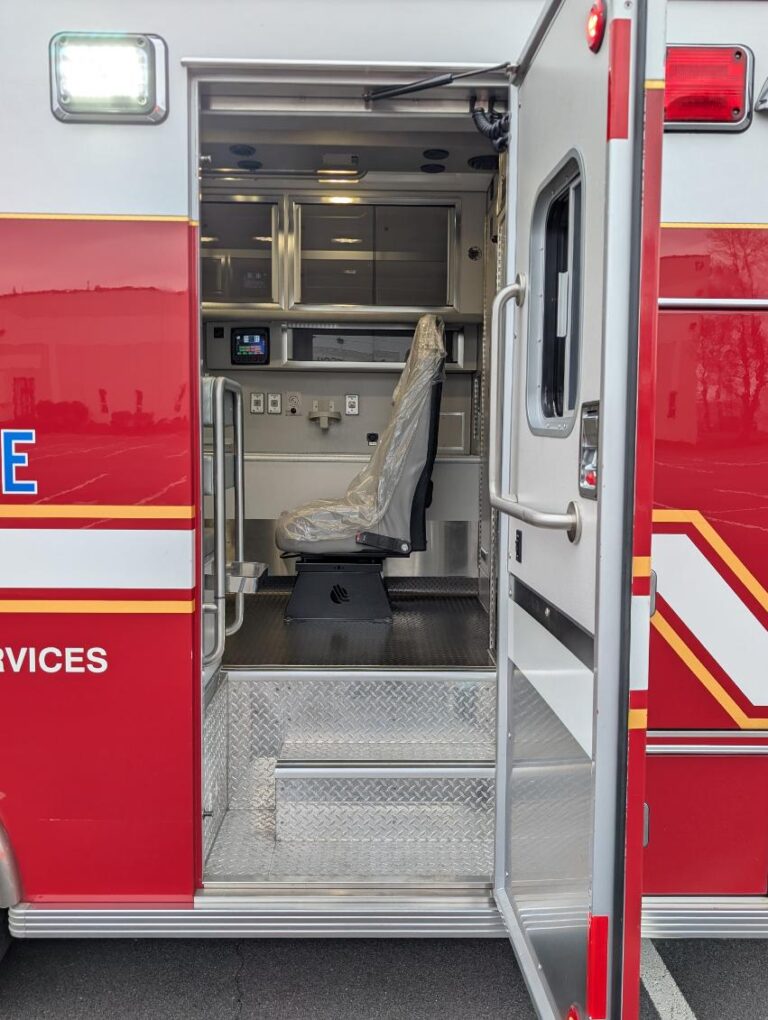 2014 Ford F-550 Type I Ambulance 4×4 -Life Line- #2945 | Global ...
