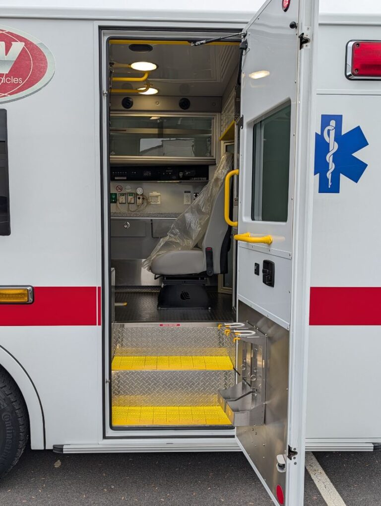 2014 Ford F-450 Type I Ambulance 4×4 -Demers- #2953 | Global Emergency ...